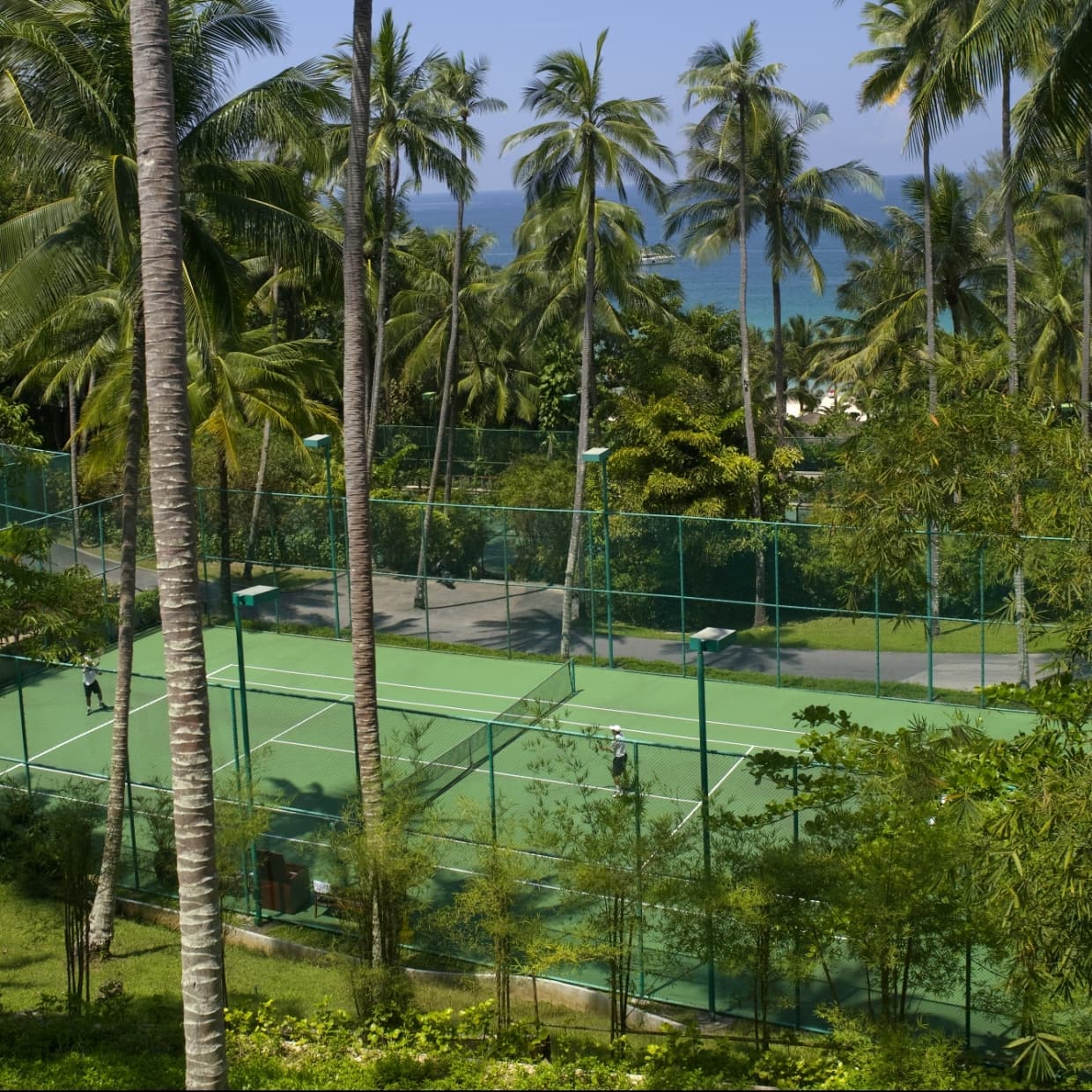 LUX Tennis – Book your professional tennis coach worldwide